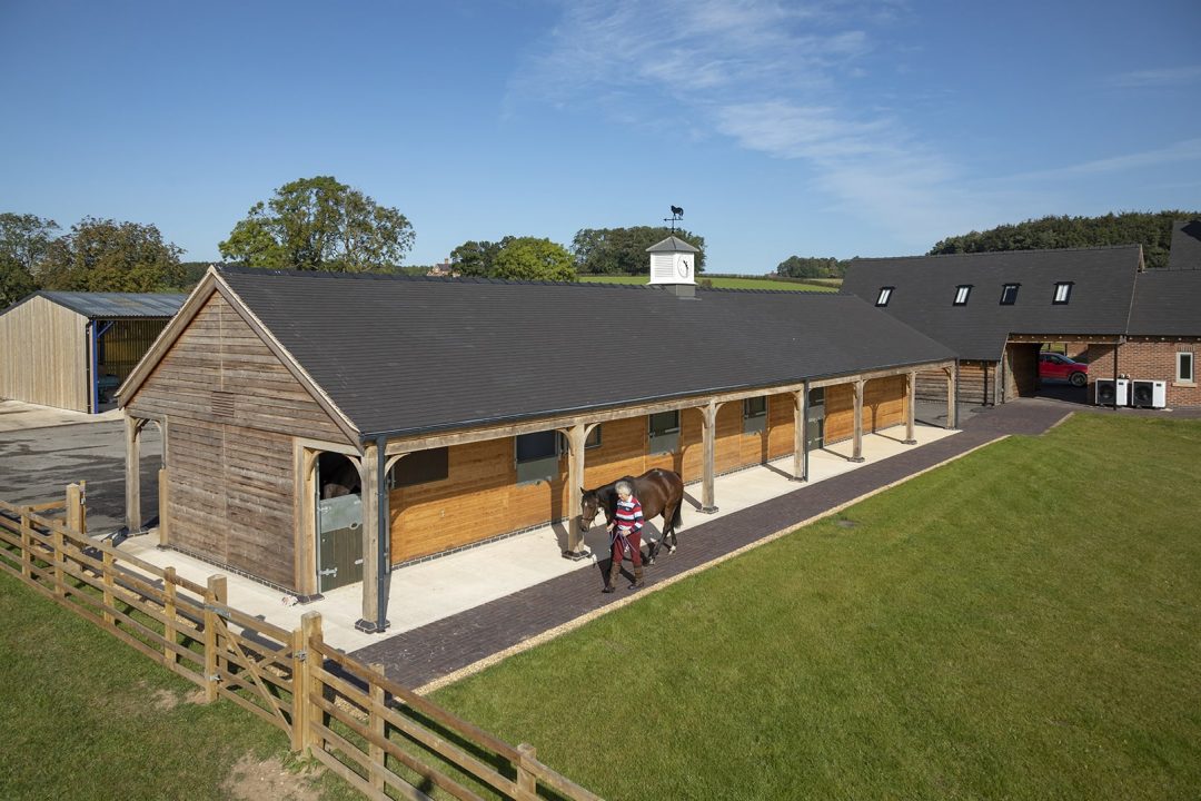 Bespoke Timber Stables - Scotts of Thrapston